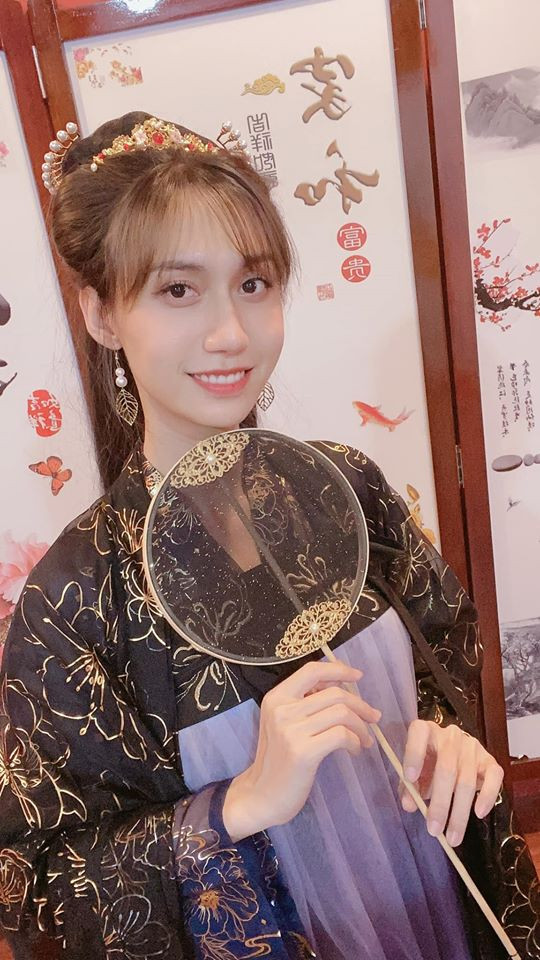 Lynk Lee đổi tên thành nữ giới đầy dễ thương