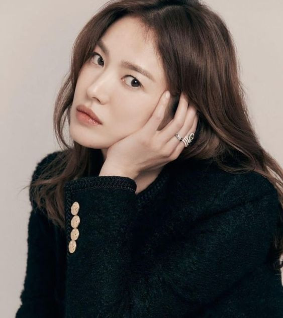 Song Hye Kyo Bị Réo Tên Giữa Lúc Son Ye Jin Khoe ảnh Bên Hyun Bin