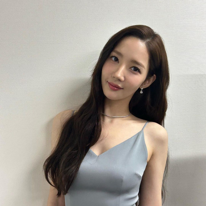 Park Min Young sở hữu visual ra sao khi chỉ còn nặng 37kg? - Saostar.vn