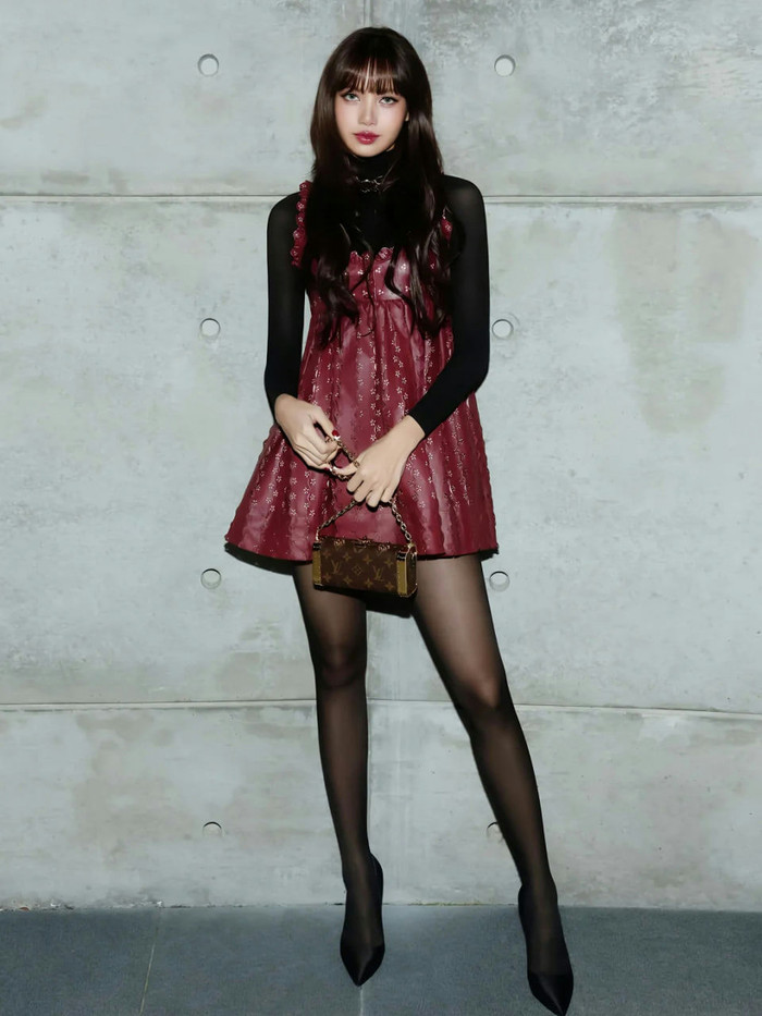 Lisa Blackpink thắng áp đảo Victoria Song - Saostar.vn