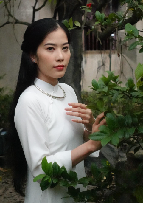 Buồn cho Nam Em - Saostar.vn