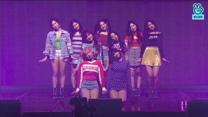 TWICE comeback ấn tượng, tiết lộ nhiều bí mật thú vị trong showcase mới